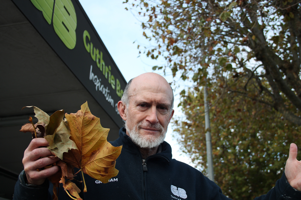 Retailers guttered by leaves